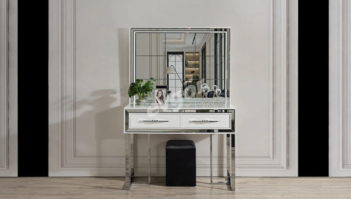 Karvin Luxury Bedroom | Evgor Furniture